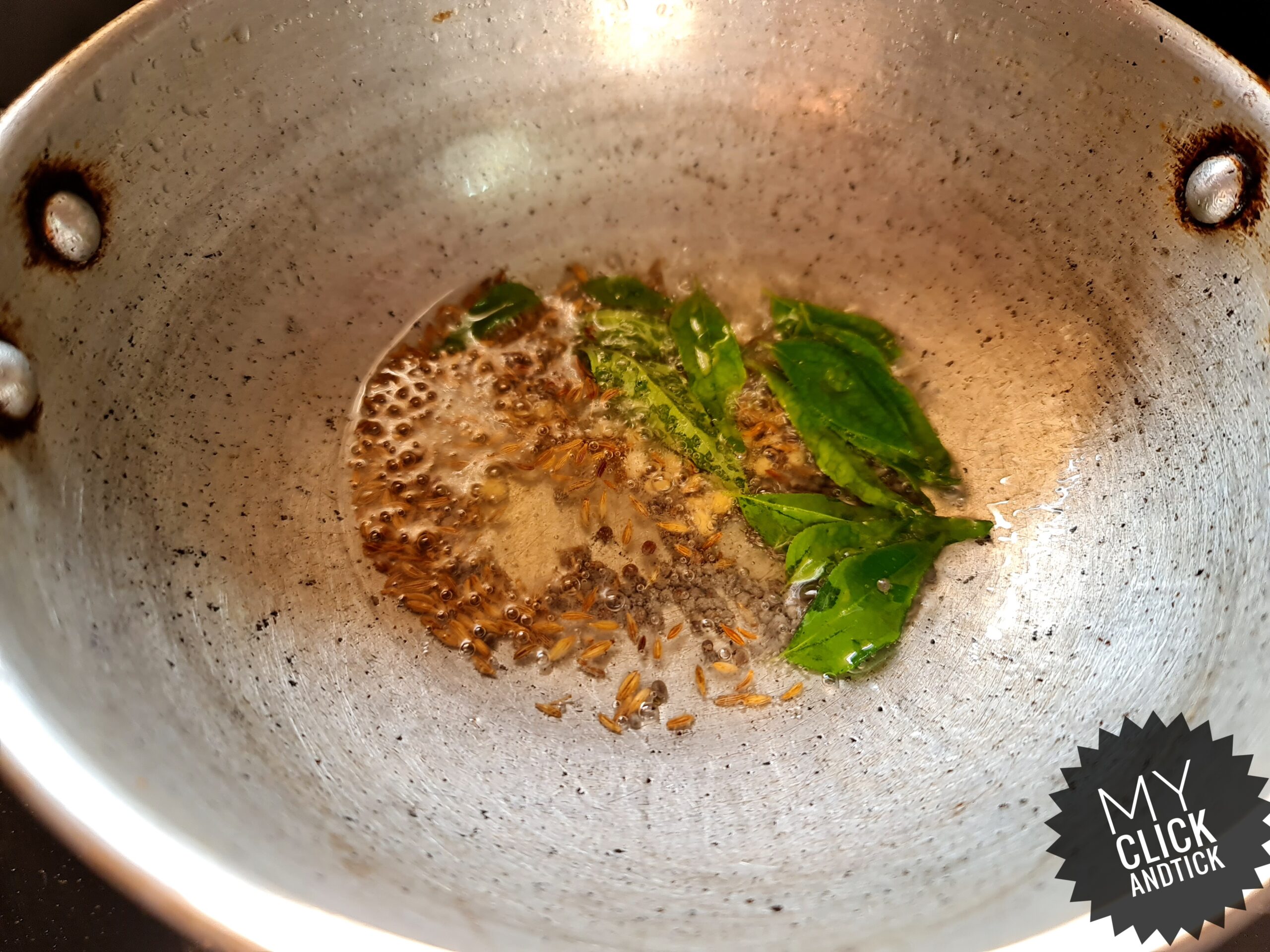 Athalakkai Poriyal (Momordica cymbalaria) - MY CLICK AND TICK